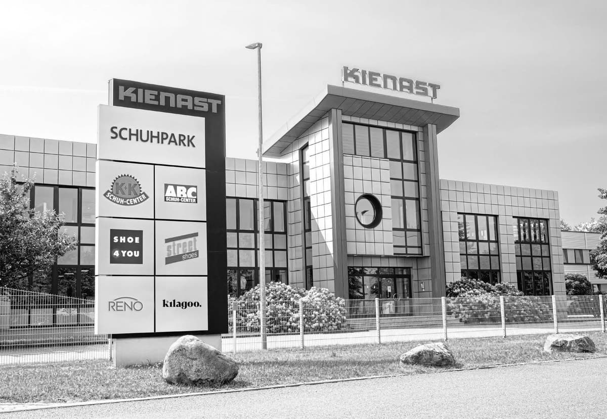 Kienast Unternehmensgruppe - UNTERNEHMEN